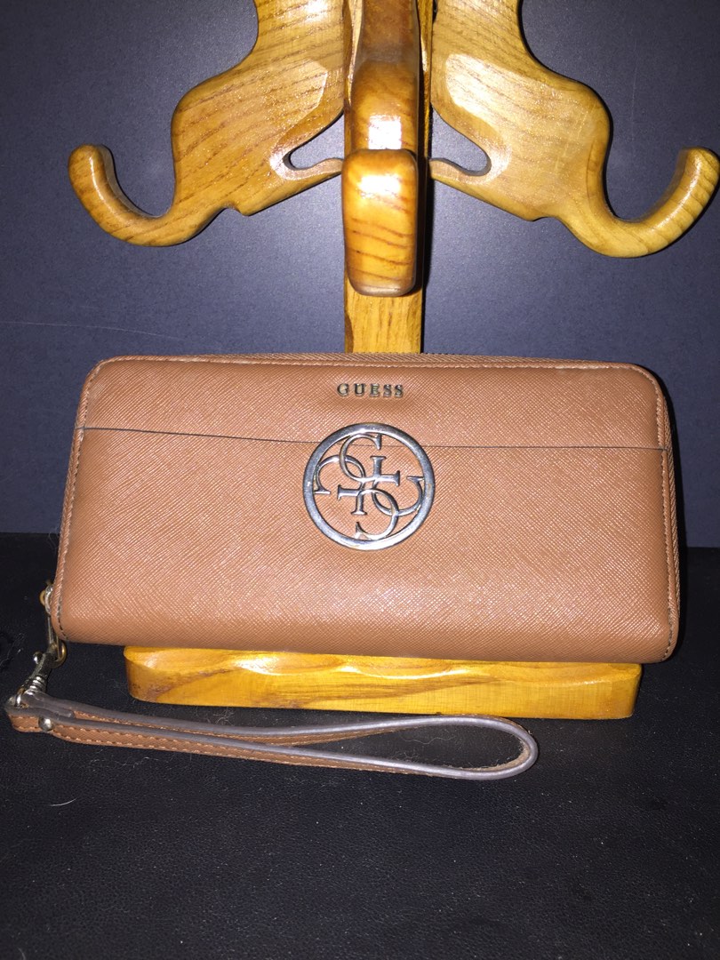 Guess Wallet, Women's Fashion, Bags & Wallets, Wallets & Card holders ...