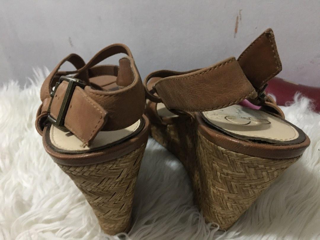 Jessica Simpson Leather Strap Wedge!, Women's Fashion, Footwear, Wedges ...