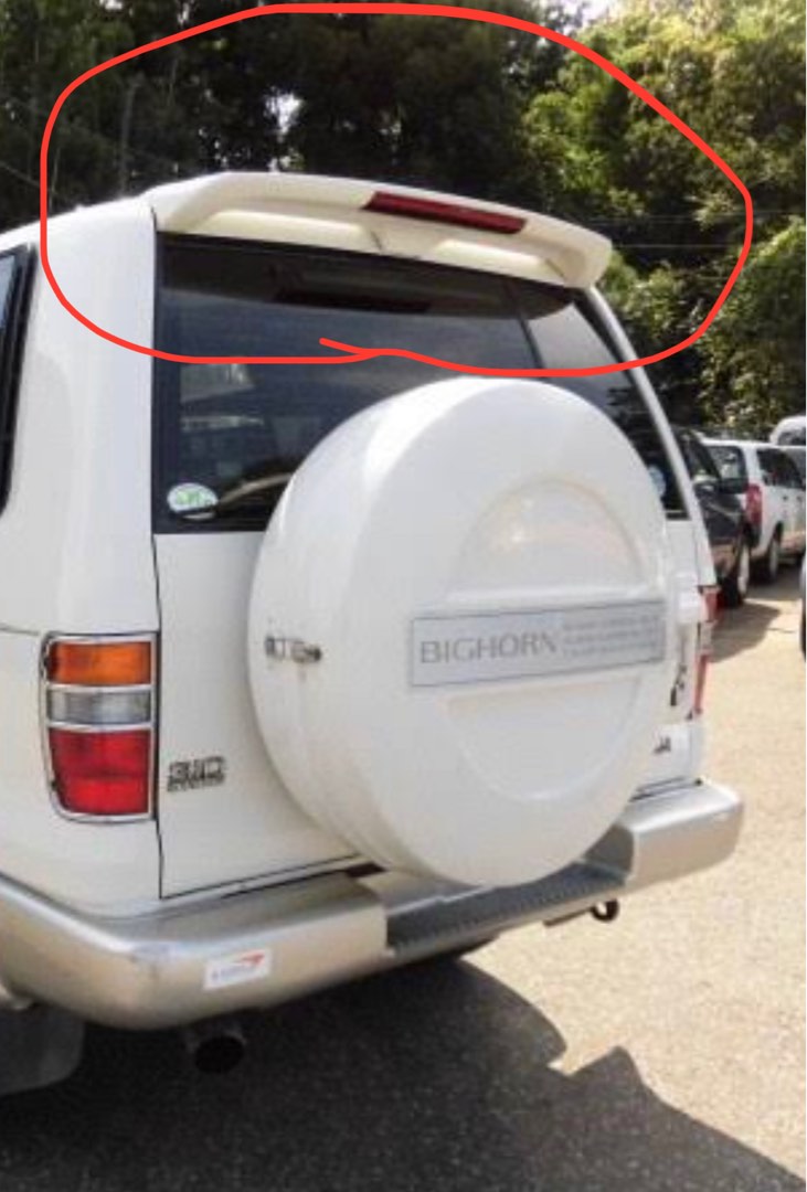 LOOKING FOR ISUZU TROOPER REAR SPOIlER, Looking For on Carousell