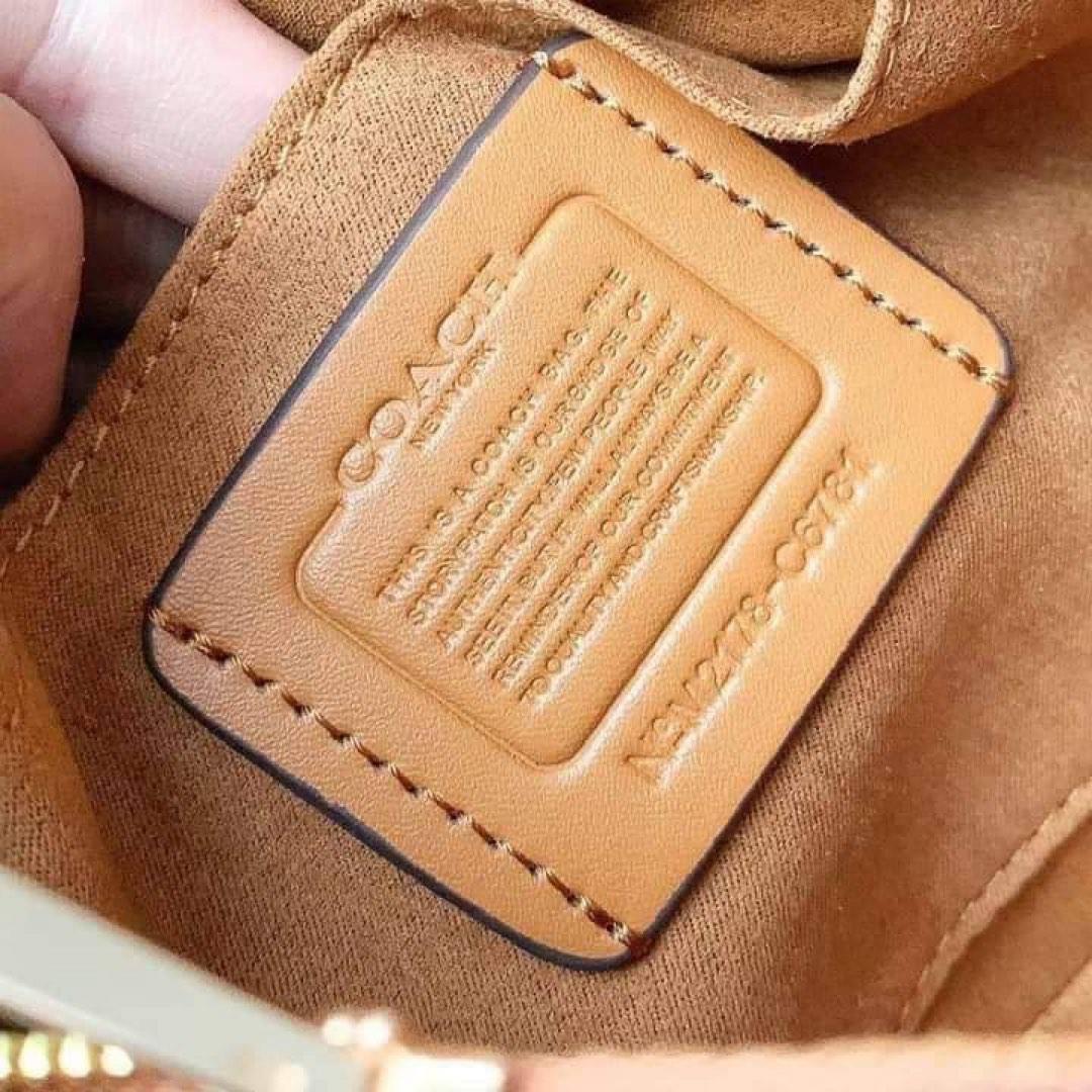 Lucy Coach crossbody in signature canvas, Luxury, Bags & Wallets on ...