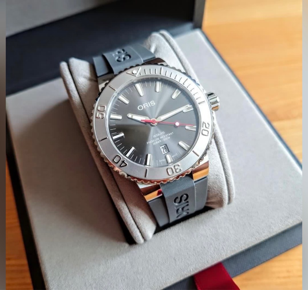 Oris Aquis Grey Dial, Luxury, Watches on Carousell