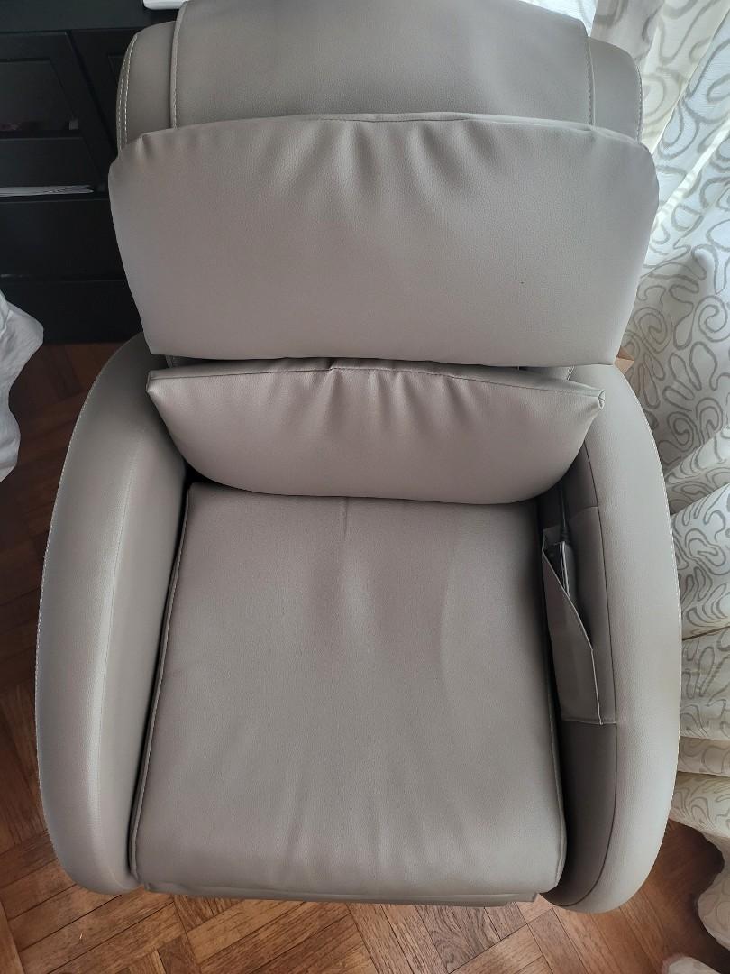 OSIM uDiva Classic Massage Sofa (like new), Health & Nutrition, Massage ...