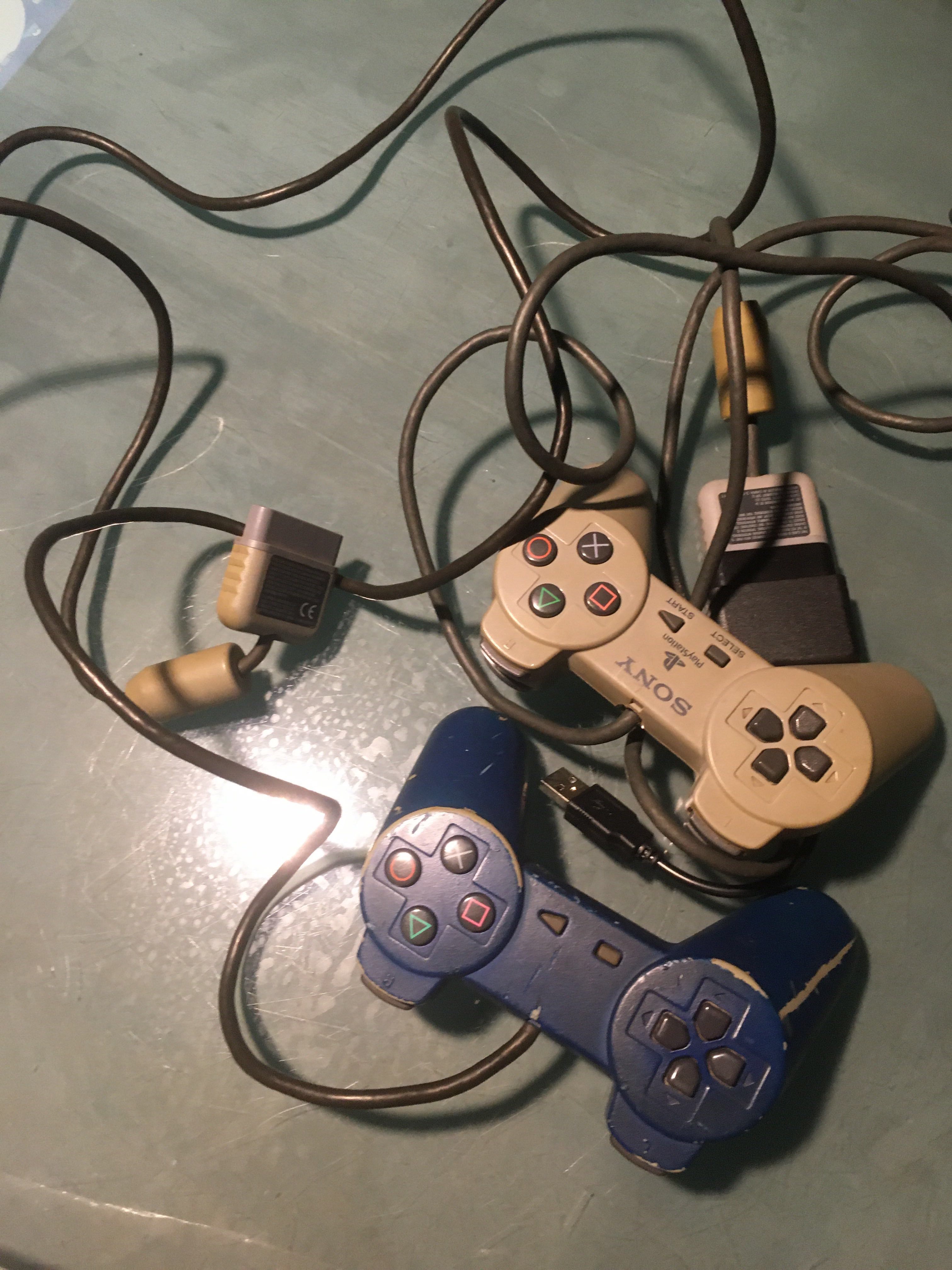 PS1/PS3/Xbox360 console/controller/game CD /controllers, Video Gaming ...