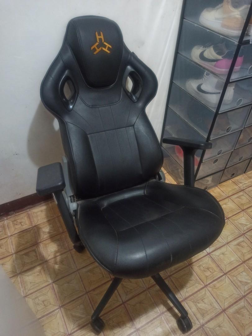 Rakk Casap Elite Gaming Chair, Furniture & Home Living, Furniture ...