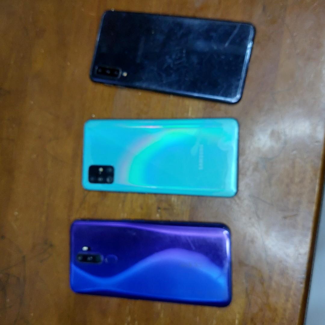 Sample phone ..looks and weight real but its not real., Mobile Phones ...