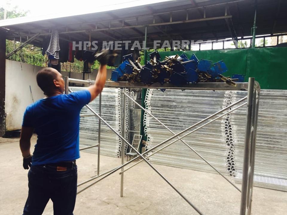 Shoring Jack Catwalk Planks Scaffolding Base jack Caster Wheel Gi Pipes ...