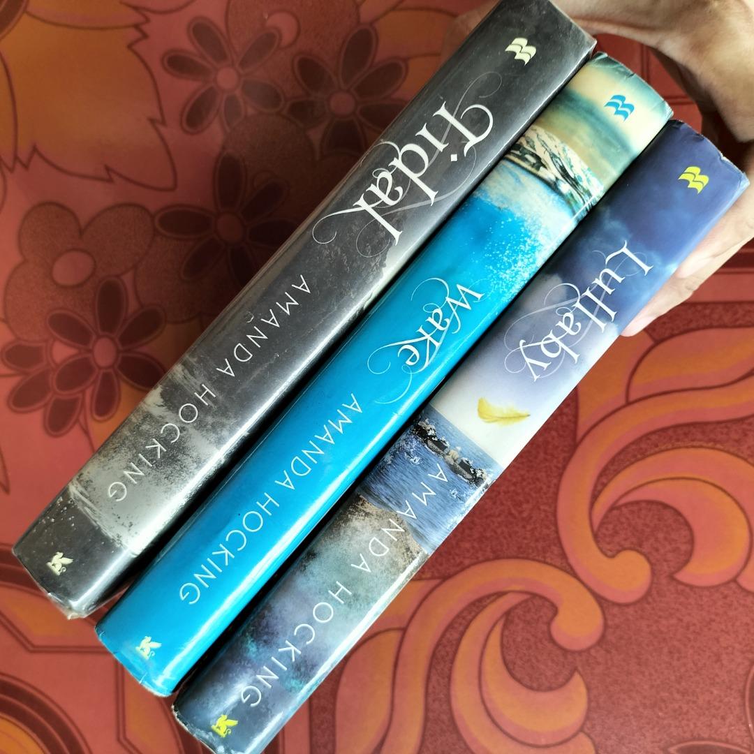 [SIGNED] Amanda Hocking - Tidal + Wake + Lullaby SET (Hardbound ...