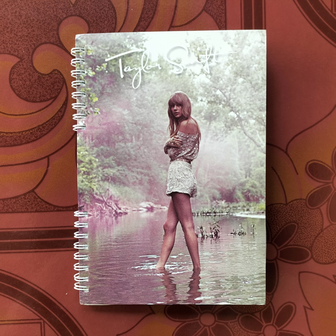 Taylor Swift - Pond Notebook (Imported), Hobbies & Toys, Memorabilia ...