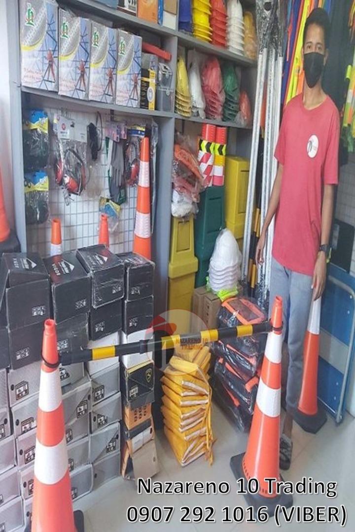 Traffic cone connector long stick 9, Commercial & Industrial ...