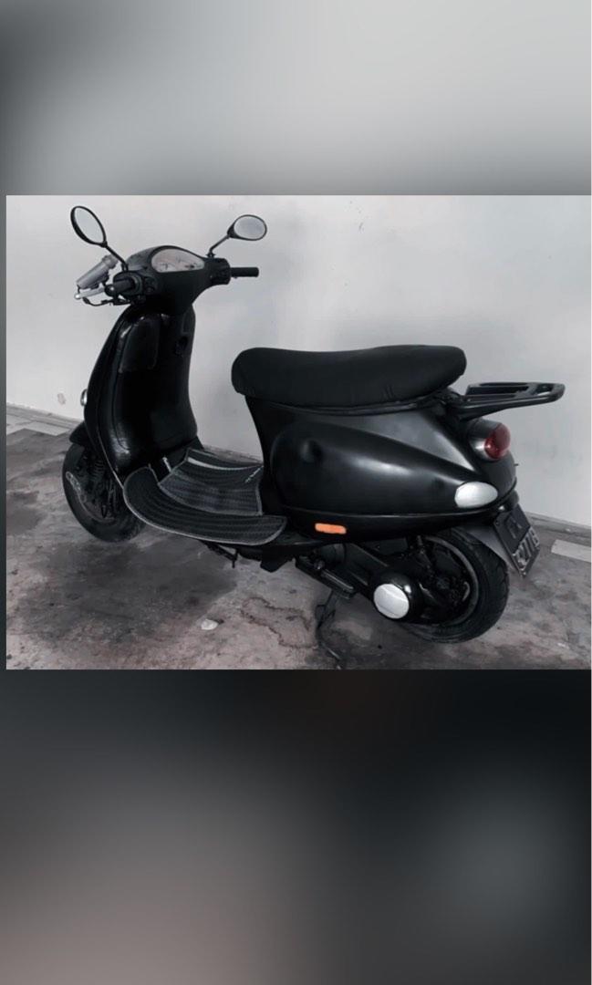 Vespa ET8, Motorcycles, Motorcycles for Sale, Class 2B on Carousell