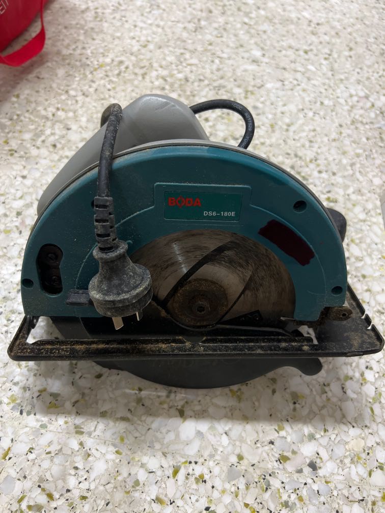 Wood cutter machine, Furniture & Home Living, Home Improvement ...