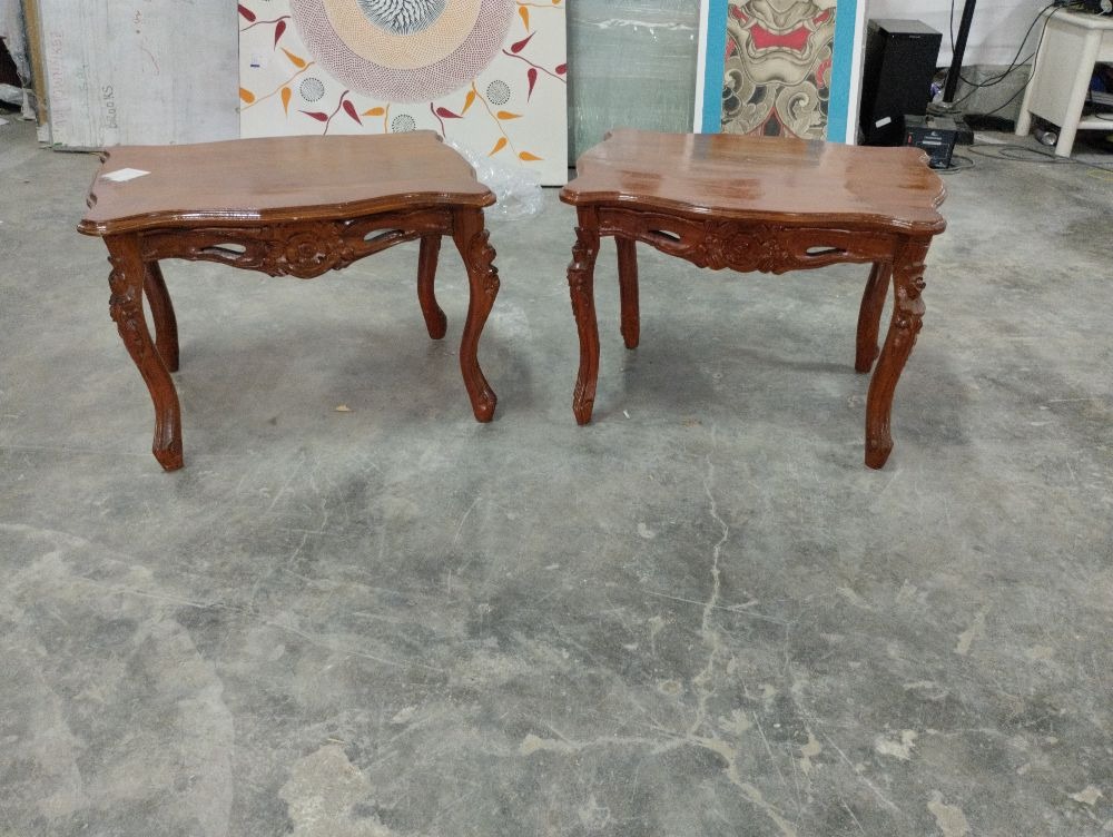 Wooden Carved Coffee table Brown Colour / Meja kopi Ukiran Kayu Warna ...