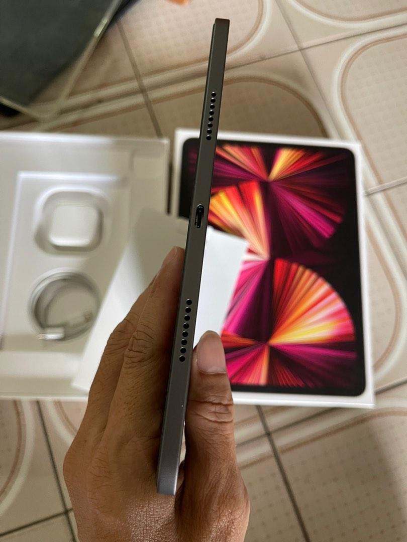 10mth old iPad Pro (M1) 128GB WiFi Only Fullset, Mobile Phones ...