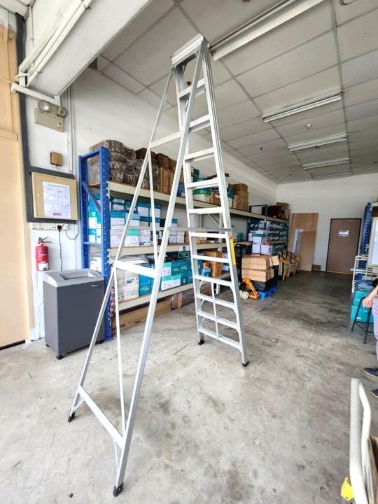 12 Step Aluminium Ladder, Furniture & Home Living, Home Improvement ...