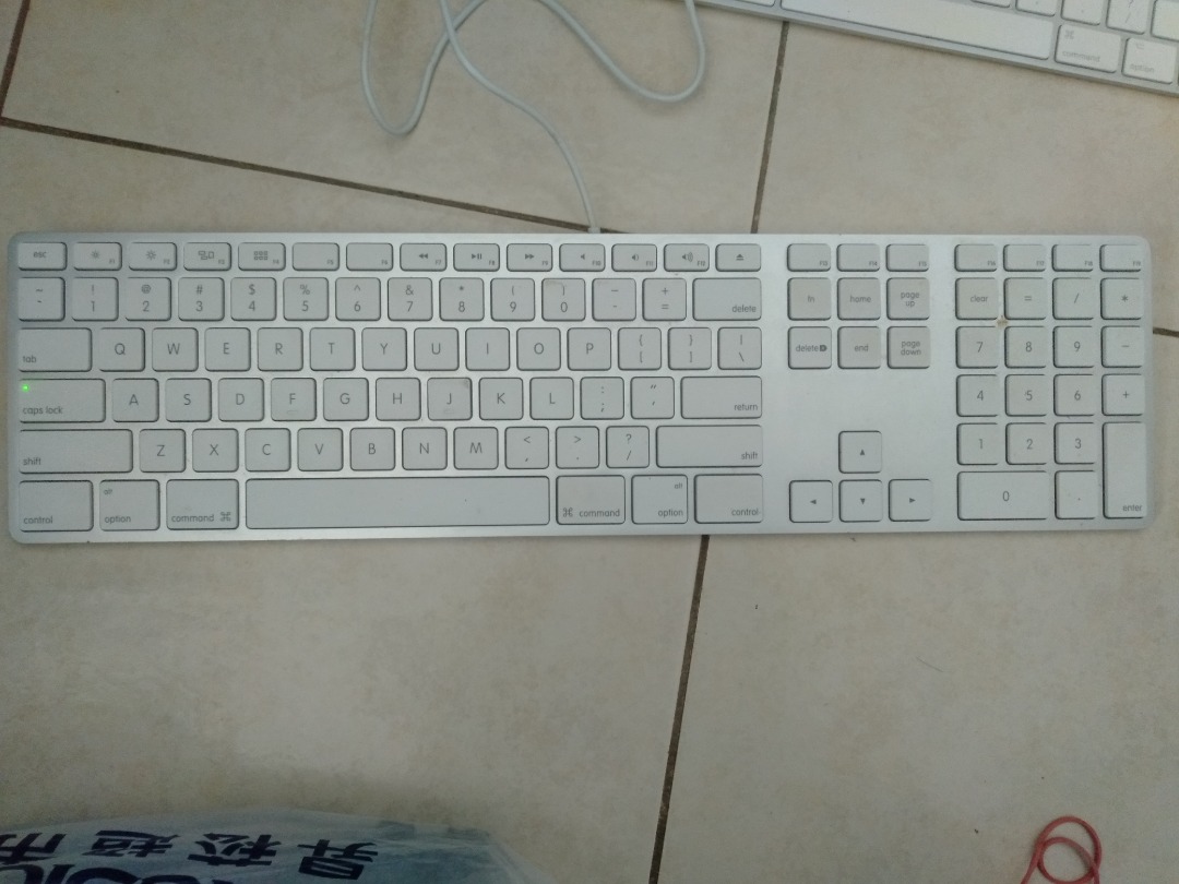 Apple Usb Wired Keyboard With Numeric Keypad Computers And Tech Parts And Accessories Computer
