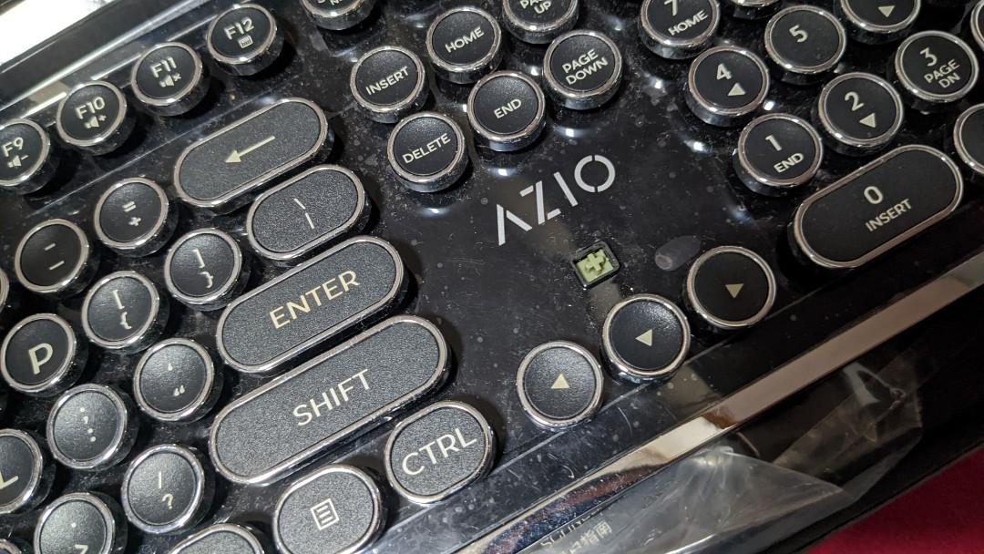 Azio MK RETRO typewriter keyboard (clicky), Computers & Tech, Parts ...