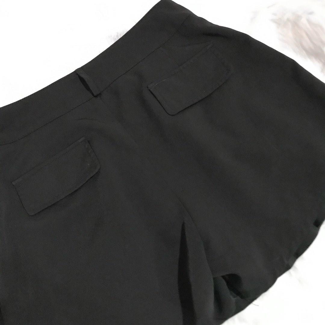 Black skort, Women's Fashion, Bottoms, Other Bottoms on Carousell
