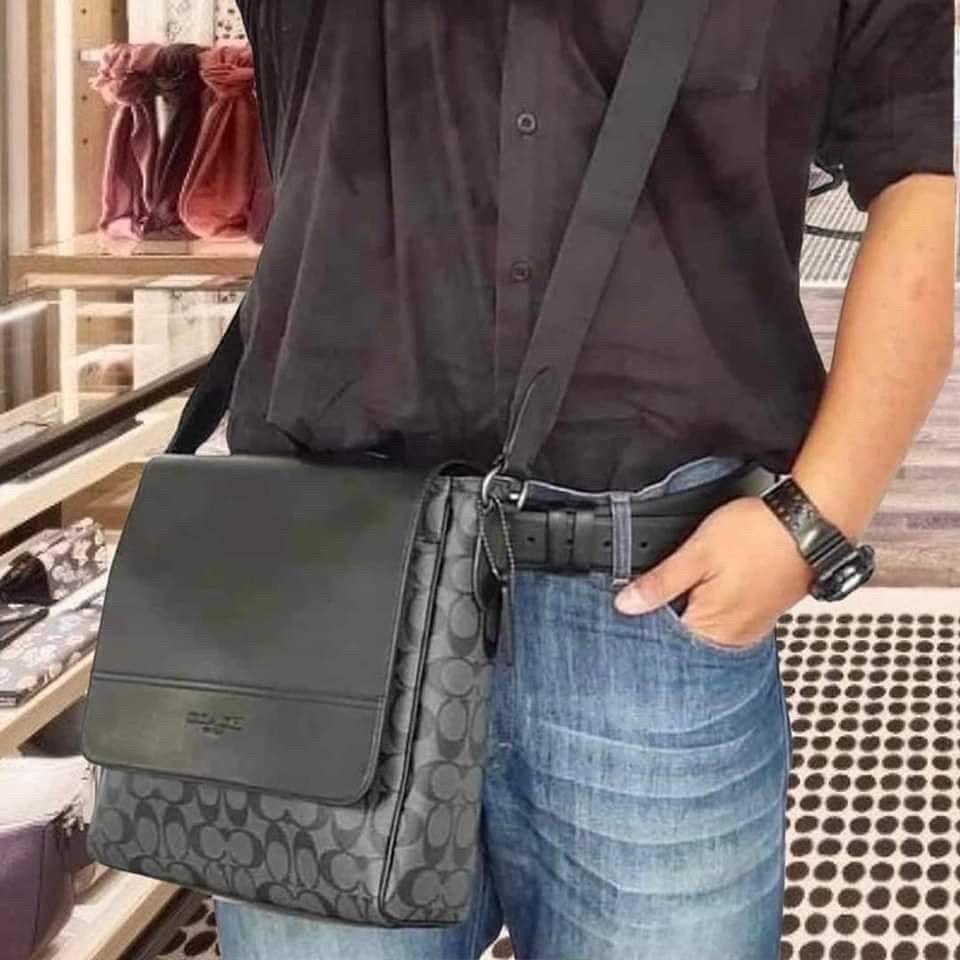 Coach Messenger Bag, Men's Fashion, Bags, Sling Bags on Carousell
