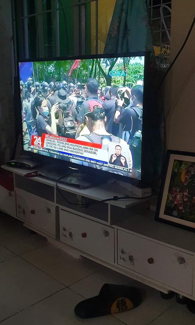 Devant 42 " lED TV, TV & Home Appliances, TV & Entertainment, TV on ...