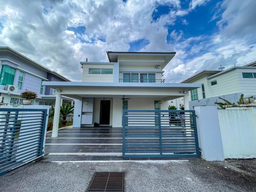 Double Storey Bungalow [Cluster] Villa Avenue, Equine Park, Seri Kemba ...