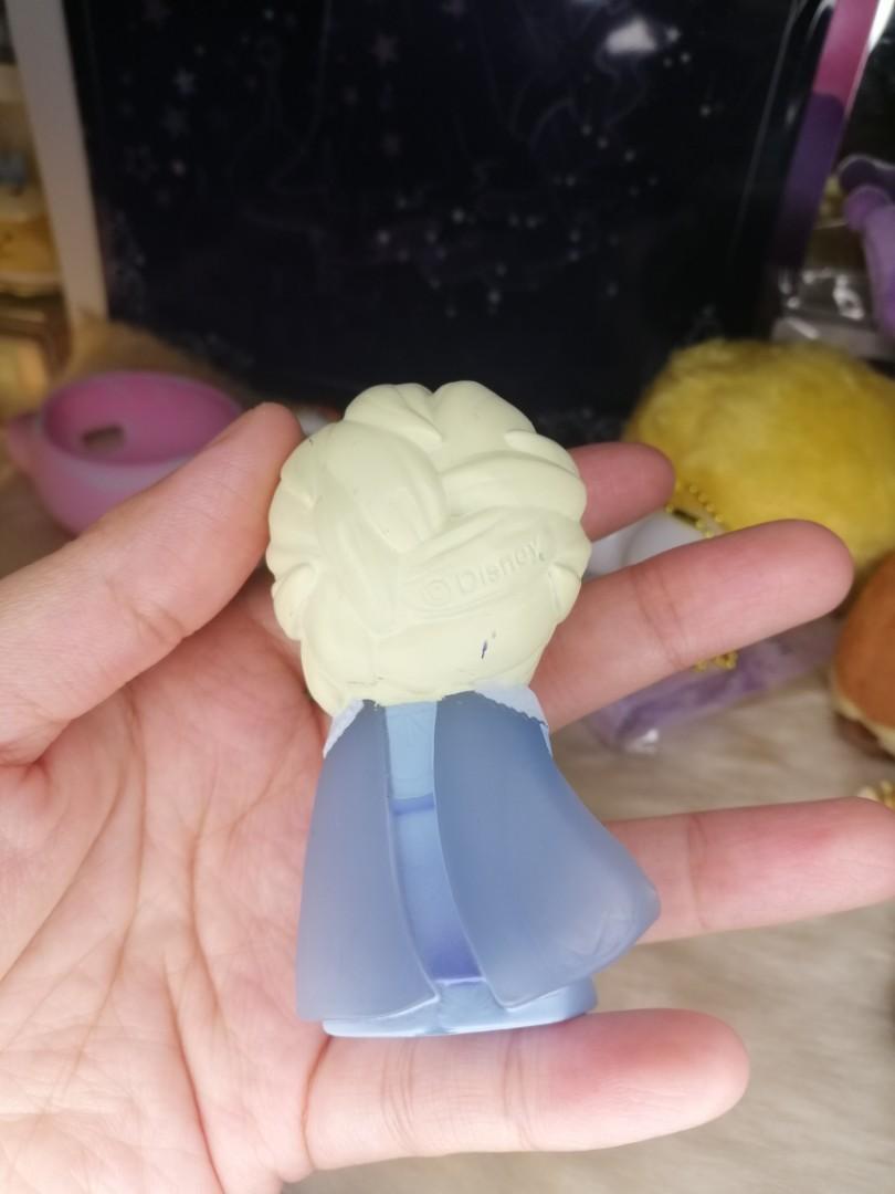 Frozen elsa hard vinyl fig, Hobbies & Toys, Toys & Games on Carousell