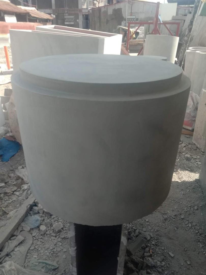 GFRC Concrete Side Table by Zendaya (Glass Fiber Reinforced Concrete ...