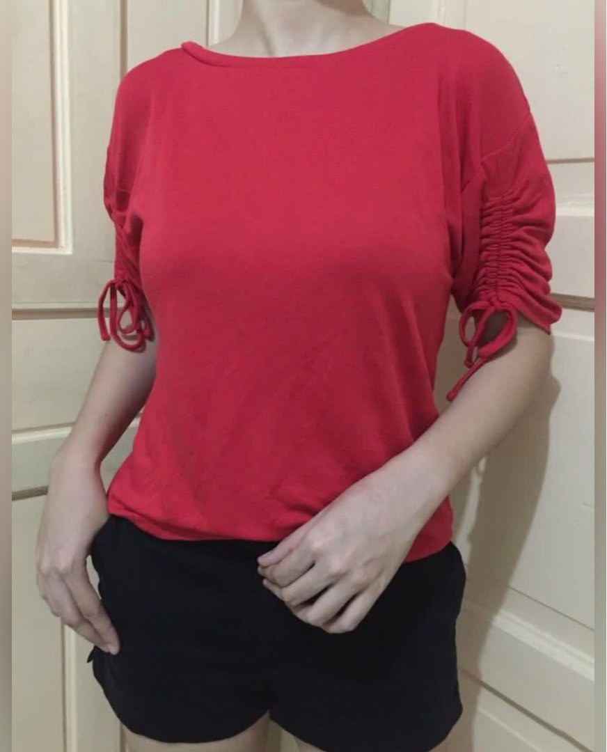GU by Uniqlo Red Top, Women's Fashion, Tops, Blouses on Carousell