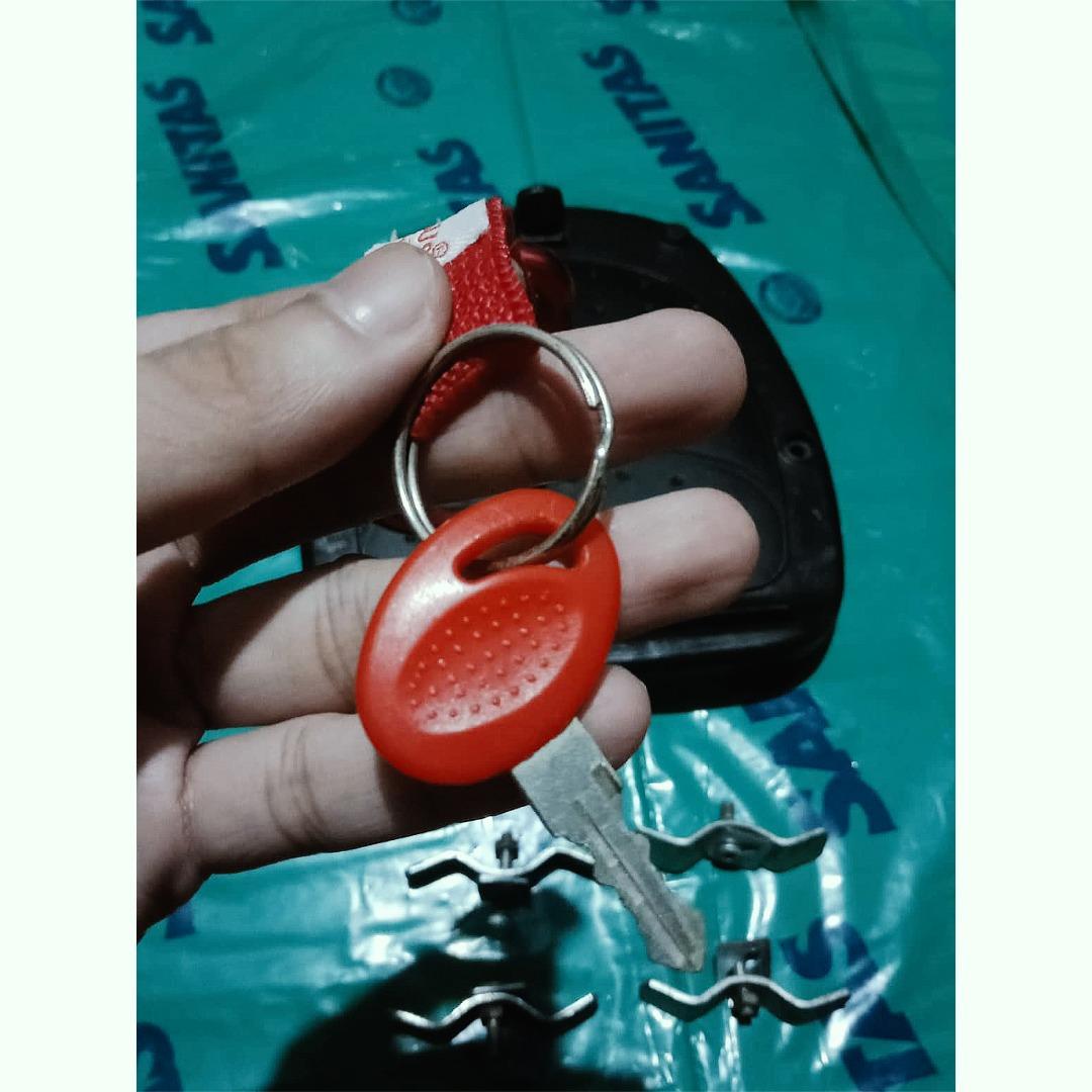 HNJ Top Box 30L, Motorbikes, Motorbike Parts & Accessories, Other ...