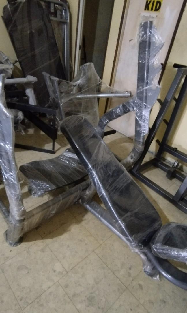 Impulse Olympic Incline Bench press, Sports Equipment, Exercise ...