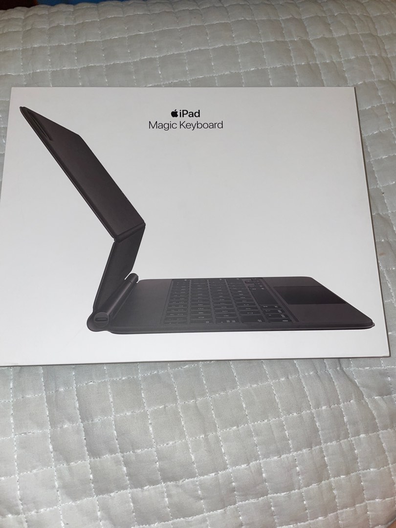 iPad Magic keyboard, Computers & Tech, Laptops & Notebooks on Carousell