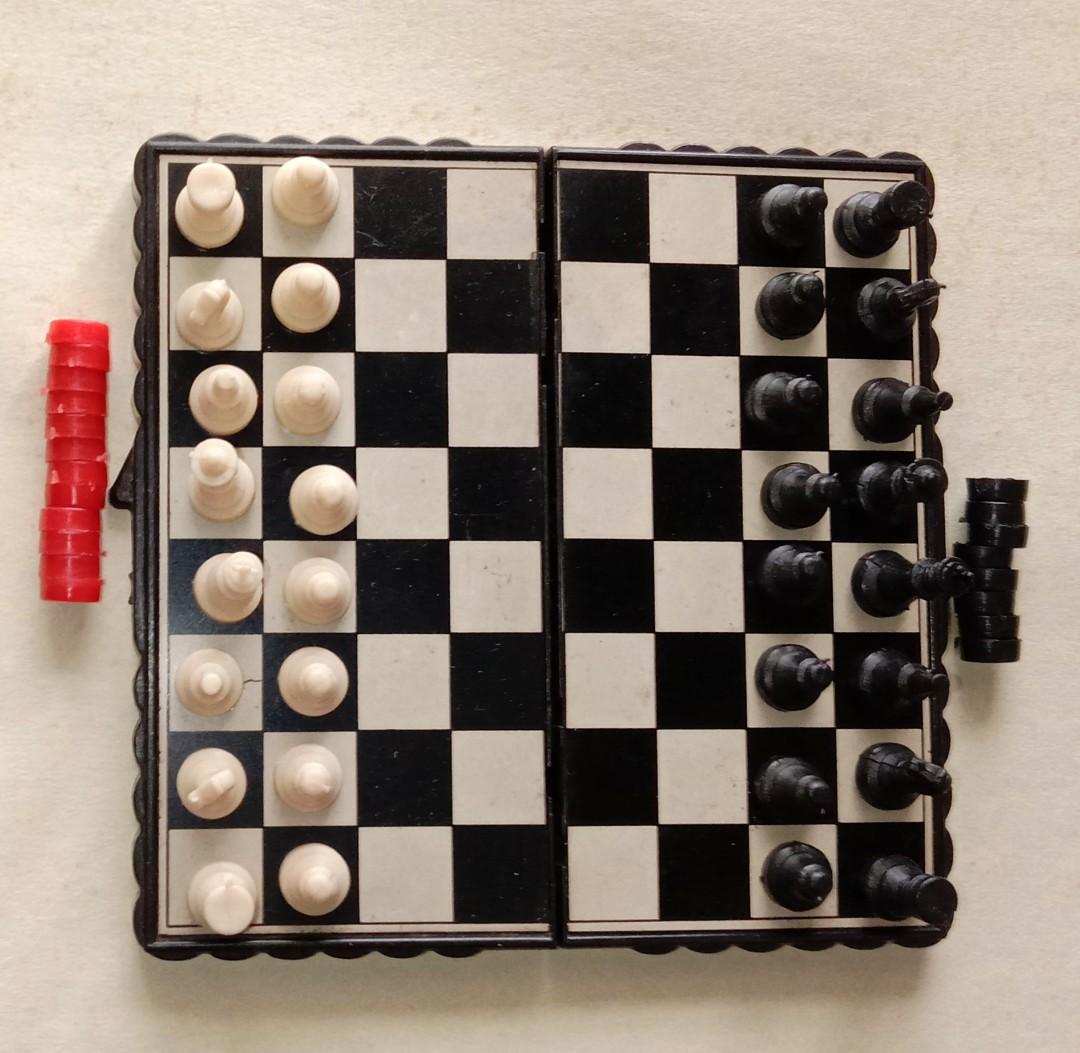 Magnetic Mini Chess Set, Hobbies & Toys, Toys & Games on Carousell