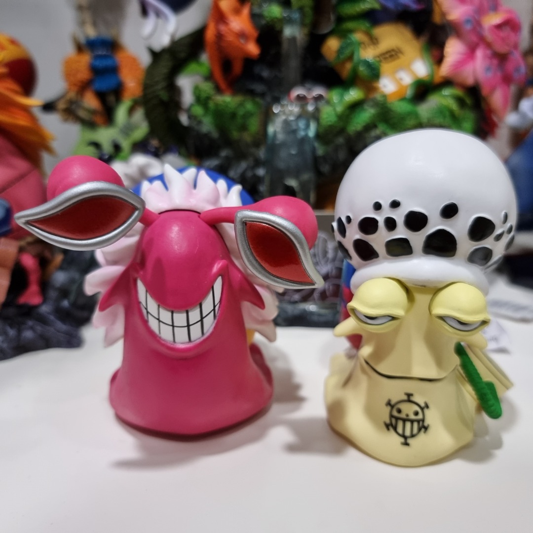 One Piece Den Den Mushi - Doflamingo & Law, Hobbies & Toys, Toys ...