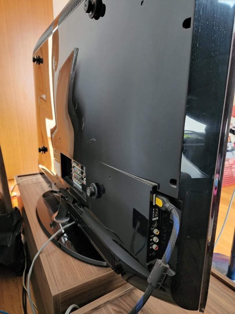 Samsung 46 inch LCD TV, TV & Home Appliances, TV & Entertainment, TV on ...