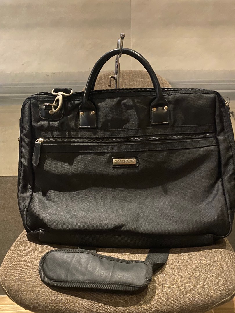Samsung laptop bag, Men's Fashion, Bags, Briefcases on Carousell