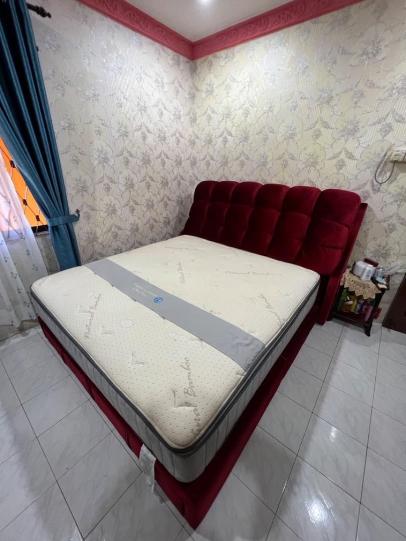 Set Katil & Tilam King Size, Furniture & Home Living, Furniture, Bed ...