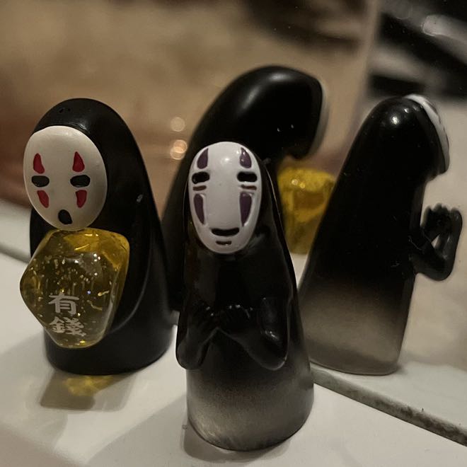 Spirited Away (Kaonashi) *2, Hobbies & Toys, Collectibles & Memorabilia, Vintage Collectibles on ...