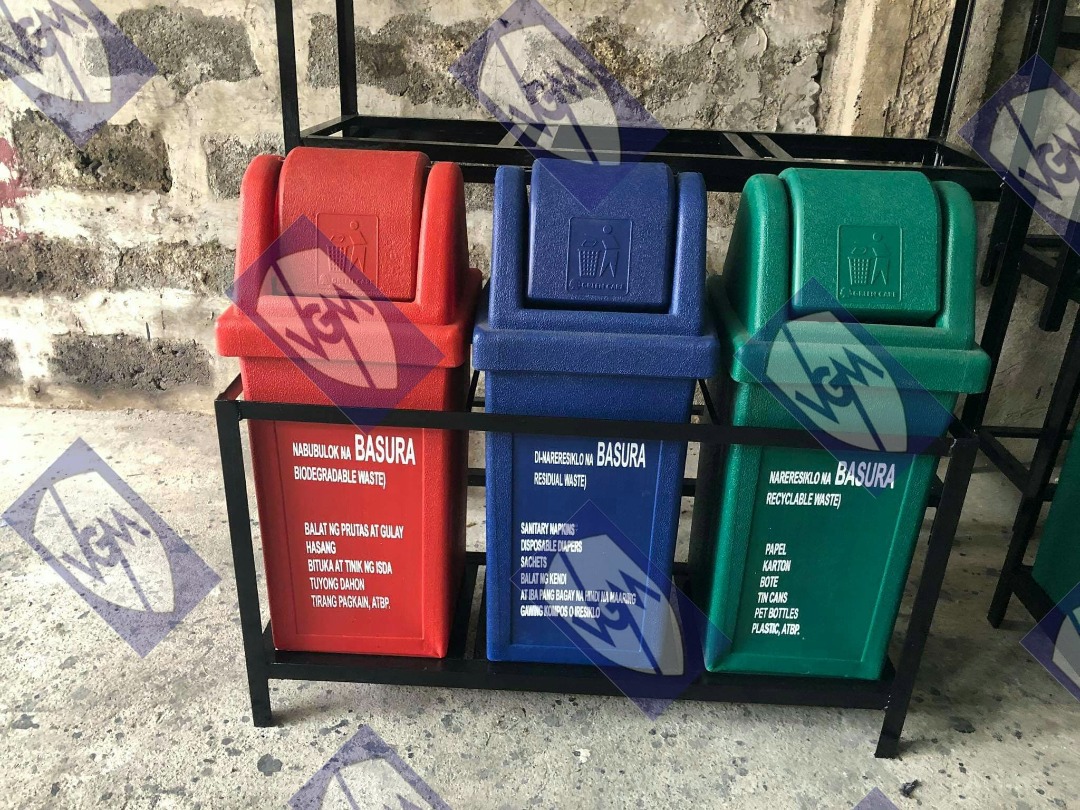 Trash Bin, Furniture & Home Living, Cleaning & Homecare Supplies, Waste ...