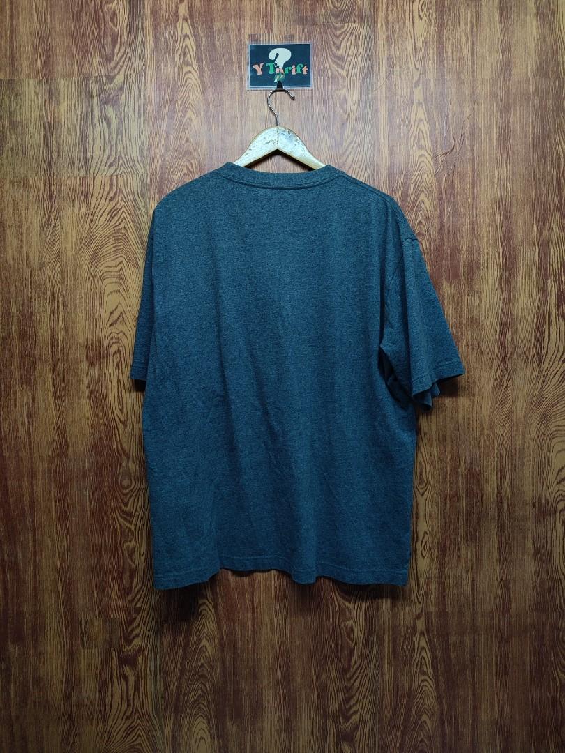 Uniqlo Box Tee with pocket, Men's Fashion, Tops & Sets, Tshirts & Polo ...