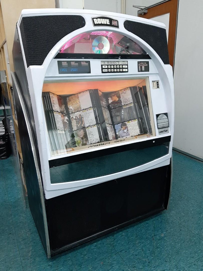 Vintage 100CD Jukebox, Audio, Other Audio Equipment on Carousell