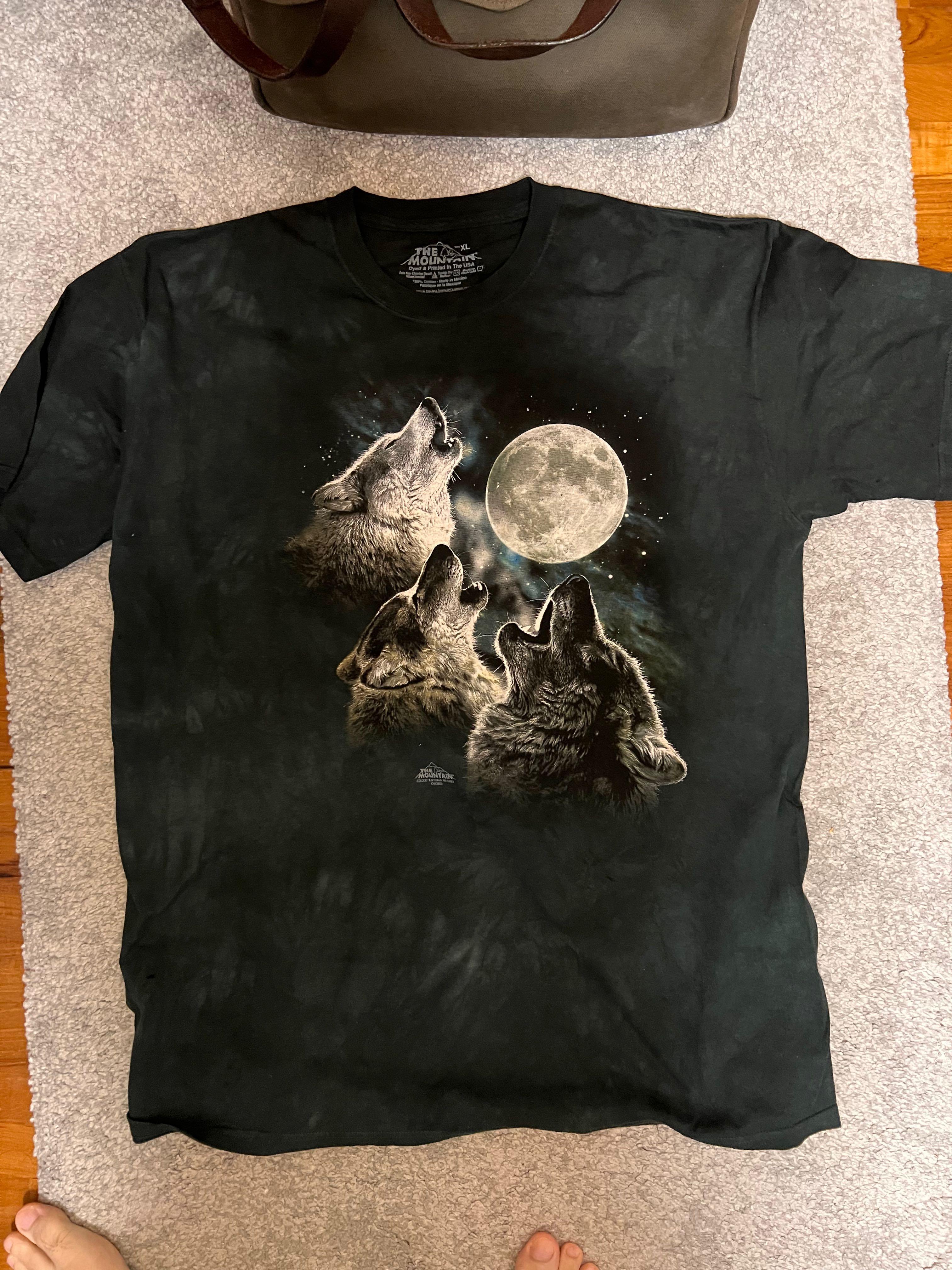 Vintage Wolf Print Tshirt, Men's Fashion, Tops & Sets, Tshirts & Polo ...