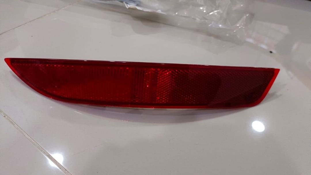 VW Jetta reflector tail lamP RIGHT SIDE VOLKSWAGEN 5c6945106a, Auto ...