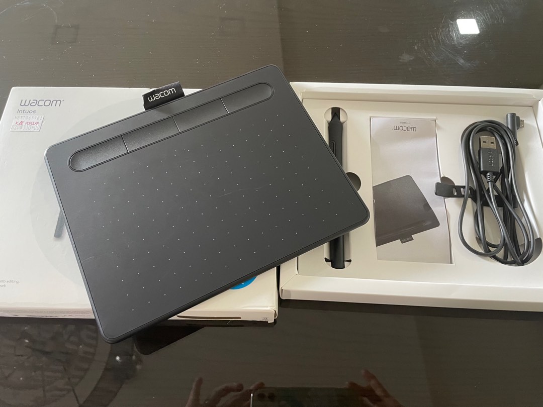 Wacom Intuos (small), Computers & Tech, Parts & Accessories, Other ...