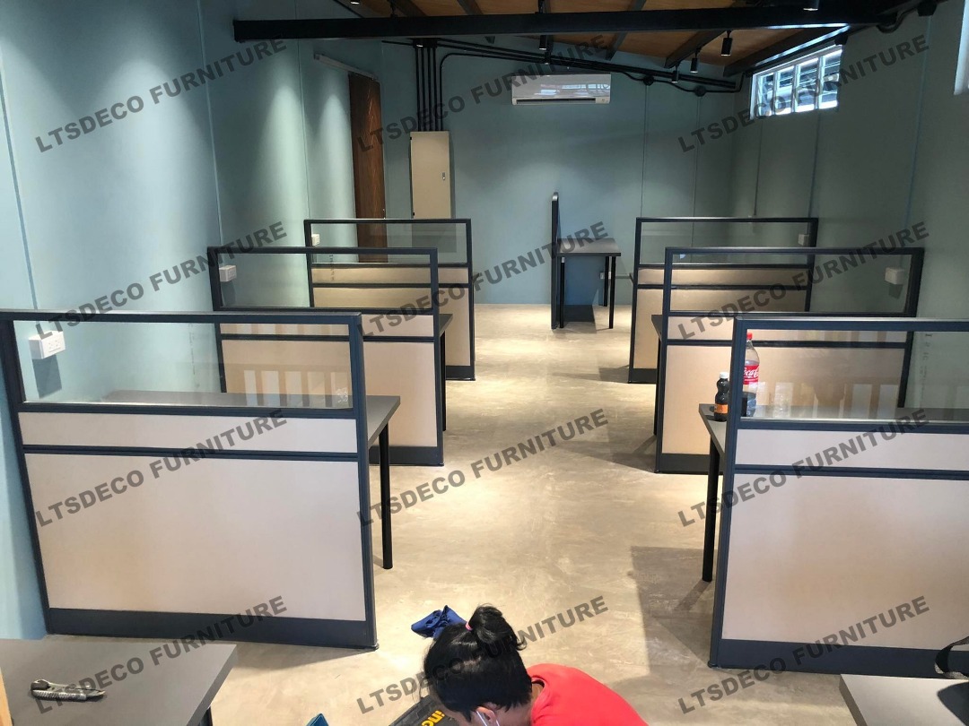 workstation high panel with glass office partition and furniture ...