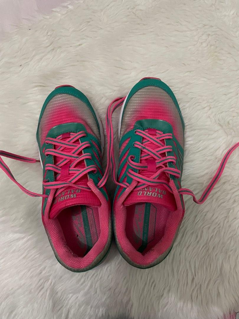 World Balance Sneakers, Women's Fashion, Footwear, Sneakers on Carousell