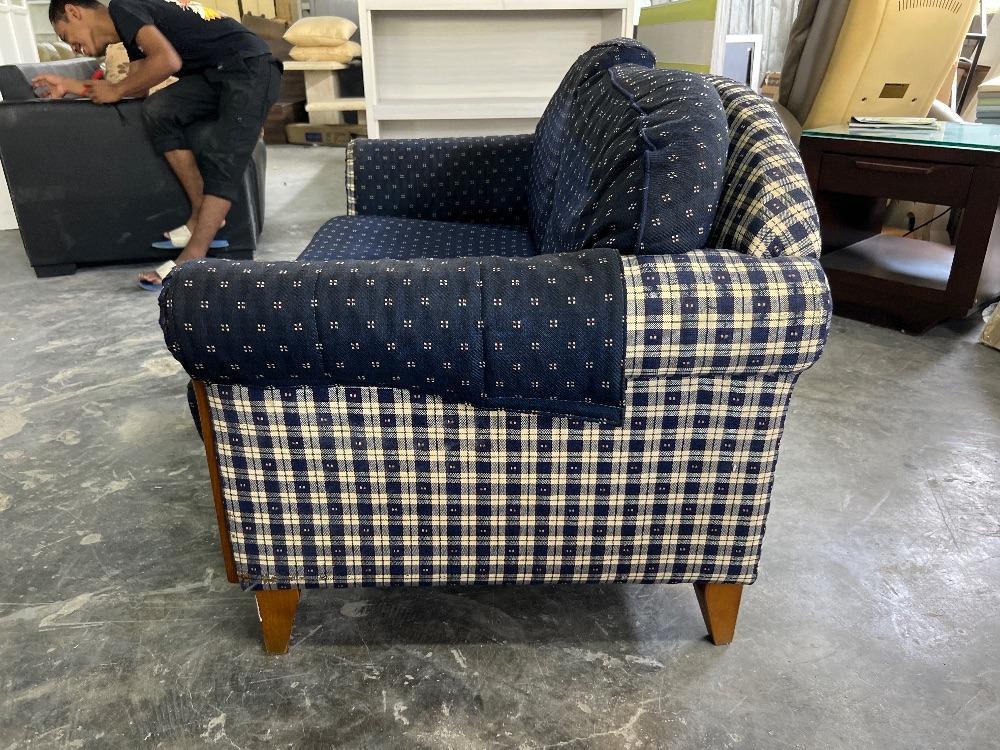 2 Seater Fabric Sofa Blue Colour / Sofa Fabrik 2 Seater Warna Biru ...