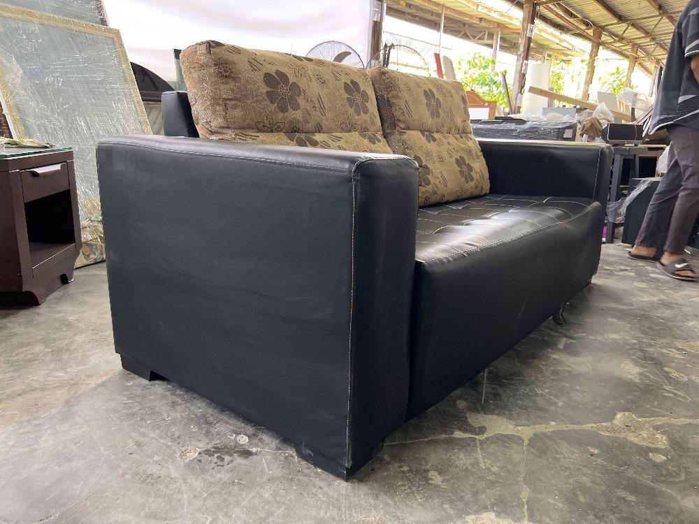 3 Seater Leather Sofa Black Colour / Sofa Kulit 3 Tempat Duduk Warna ...