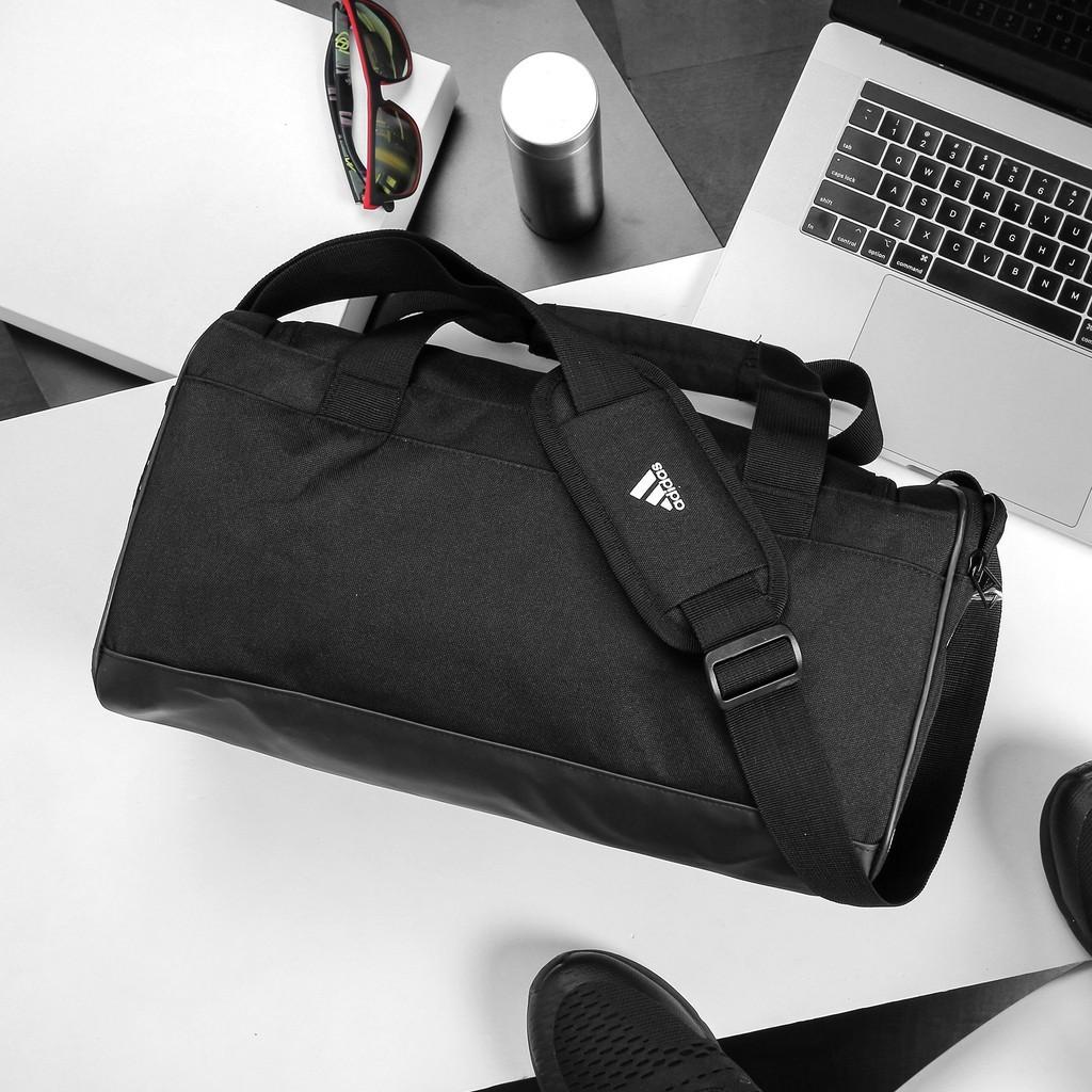 Adidas Essentials 3-Stripes Duffel Bag (Medium), Men's Fashion, Bags ...