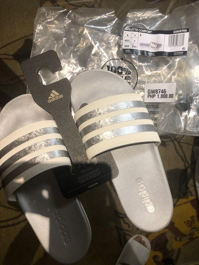 Adilette Adidas Slippers, Women's Fashion, Footwear, Slippers and ...