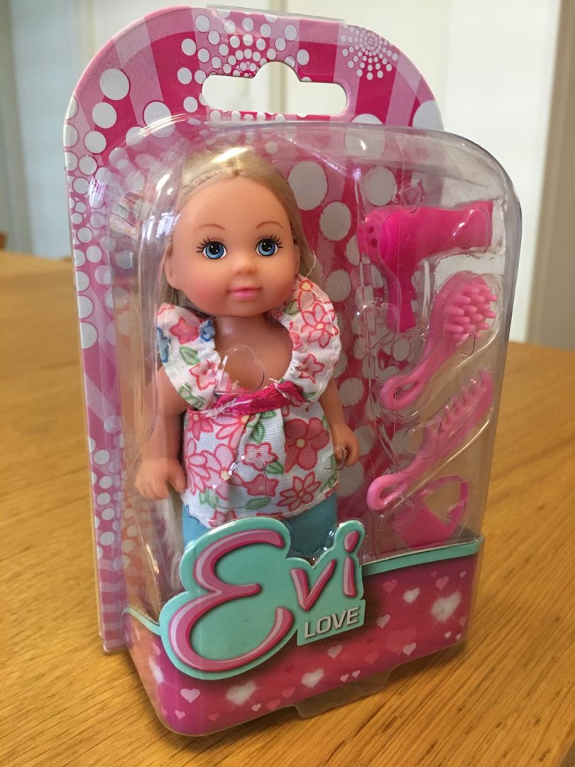 Brand New - Simba EVI LOVE Doll with Hair Accessories and Handbag - For ...