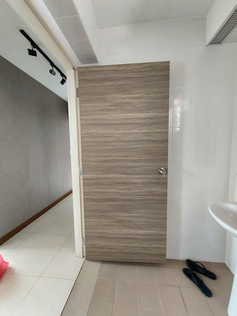 Brand new HDB a bedroom door , main door , fire rated door , condo door ...